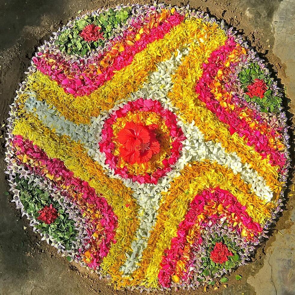 45+ Simple Athapookalam Designs collections - keralam.me