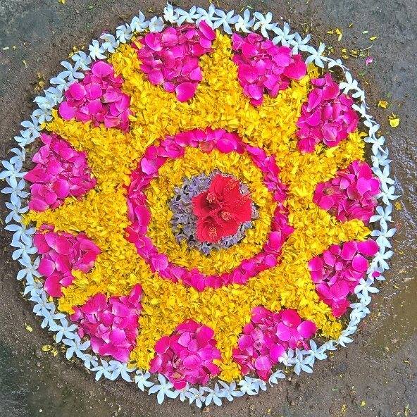 45+ Simple Athapookalam Designs collections - keralam.me